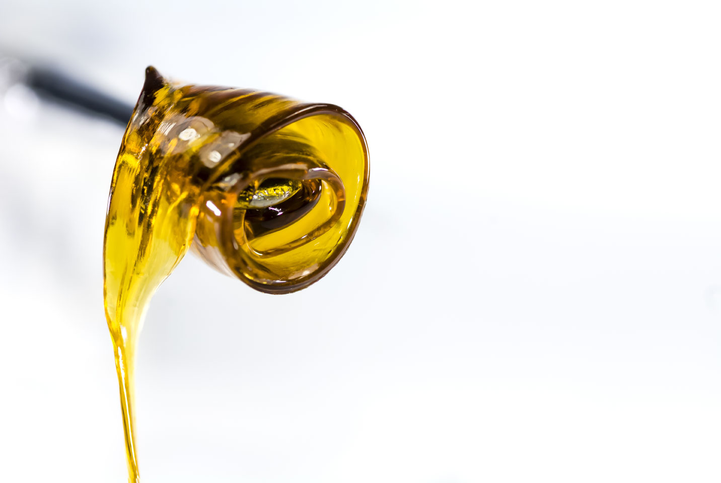 The Best CBD Concentrates (Wax, Shatter, Paste, Dabs, & More)